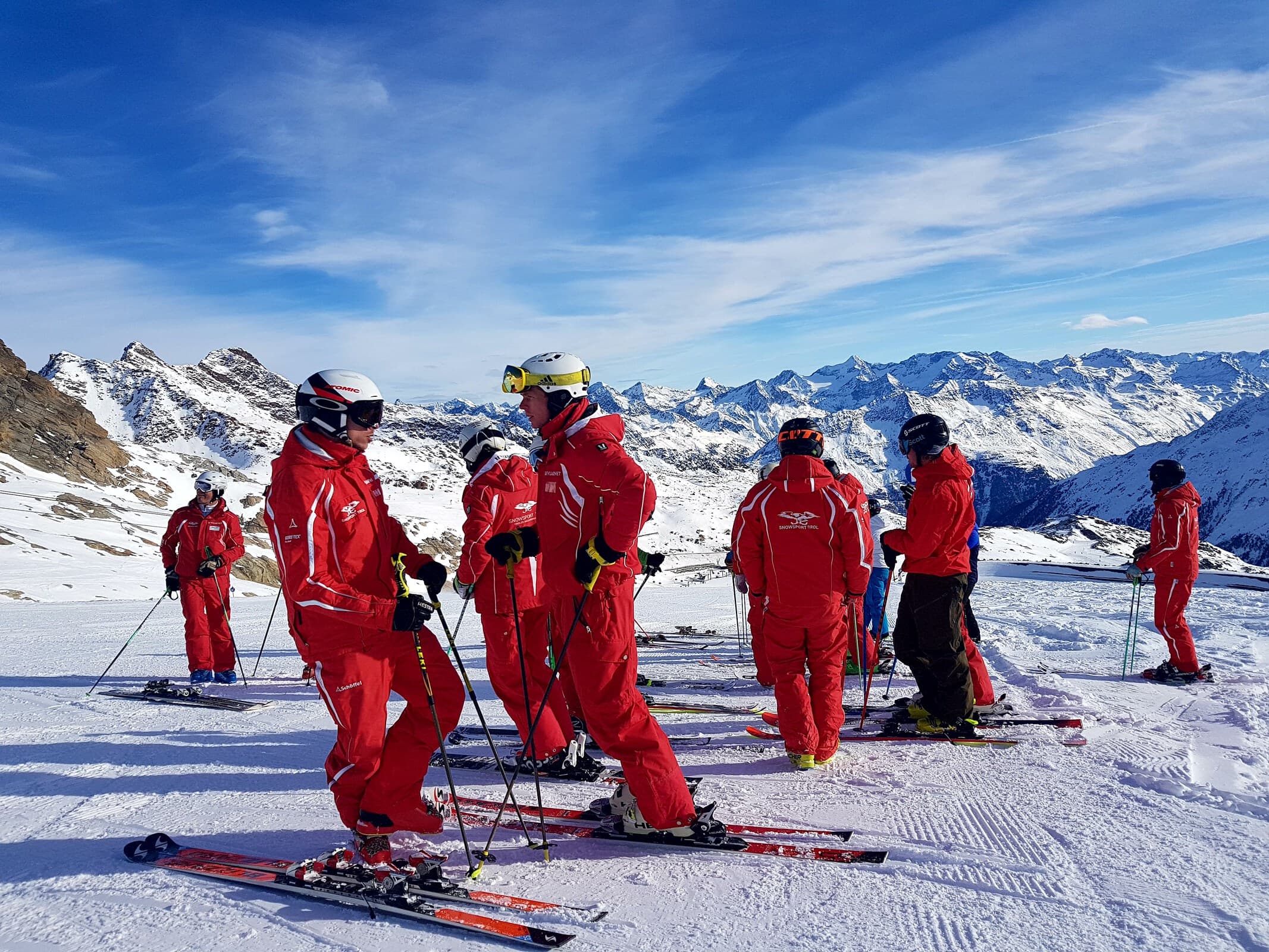 Simon Egger, Ausbildungsleiter beim Tiroler Skilehrerverband: "Es muss alles viel schneller ...